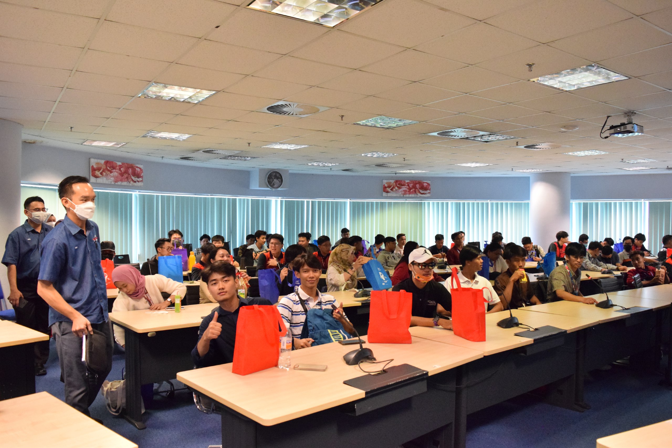 UNIMAS Low Carbon Campus