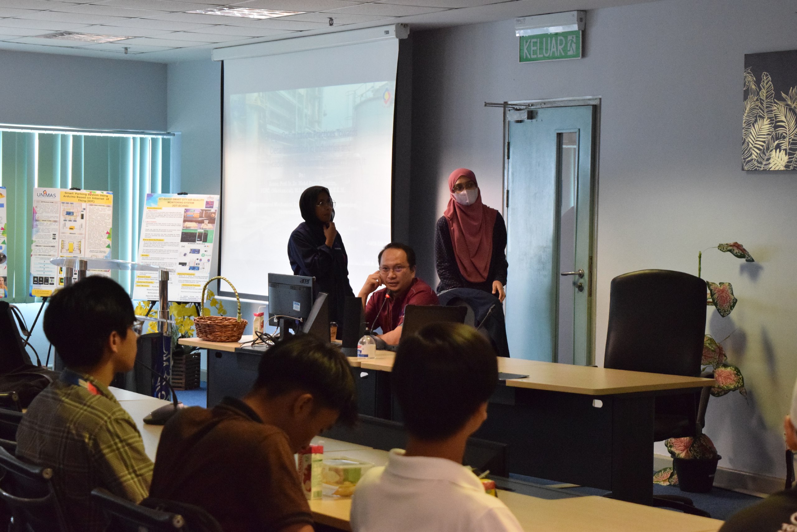 UNIMAS Low Carbon Campus